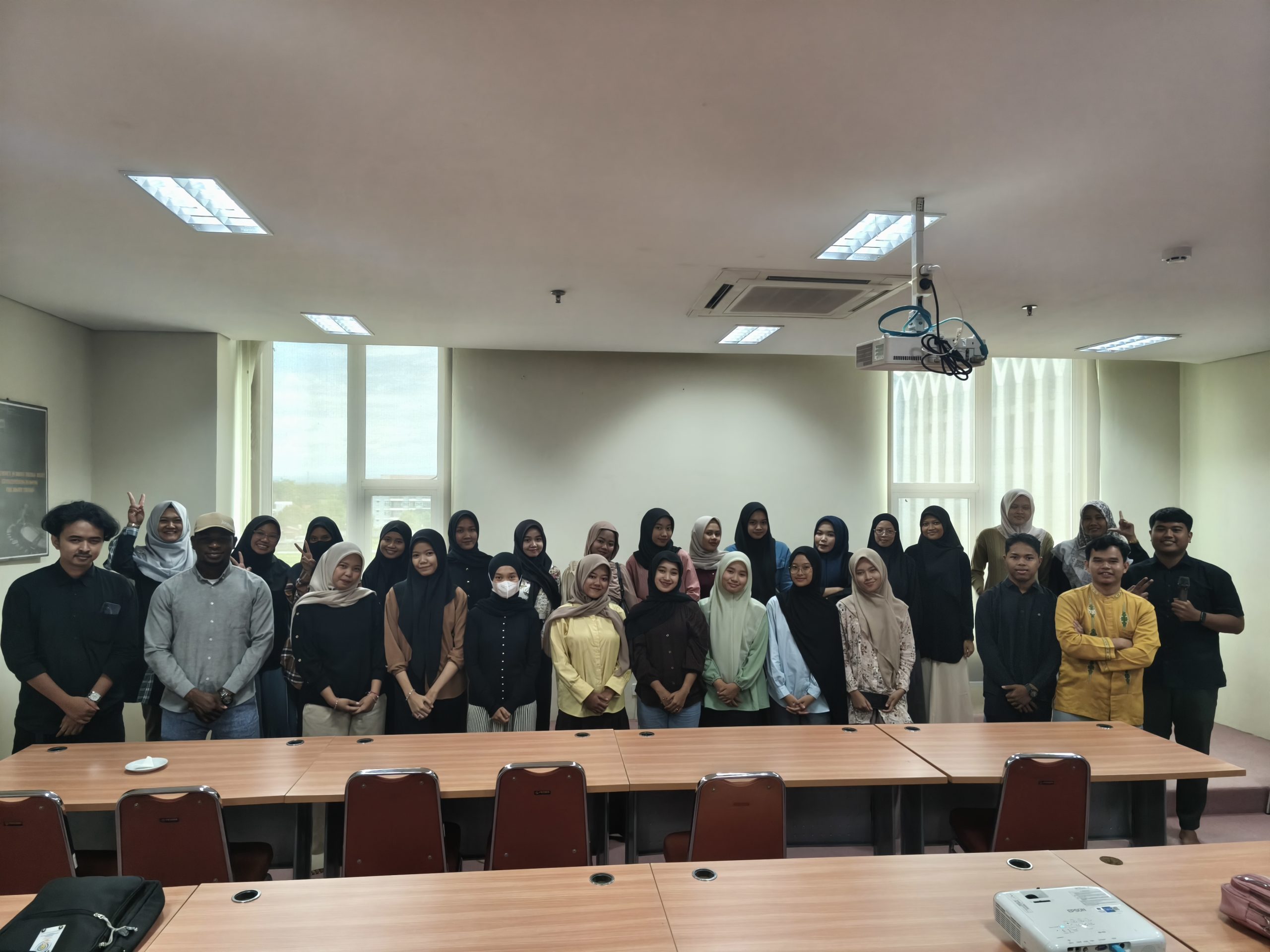 LibCinema Perpustakaan UNISA Ajak Sivitas Akademika Menyelami Makna ...